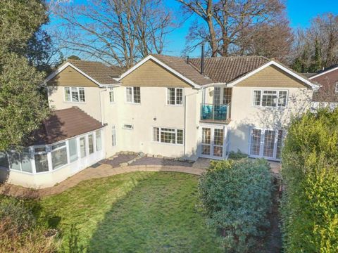 6 bed detached house for sale in Wingfield Avenue, Highcliffe BH23, £ ...