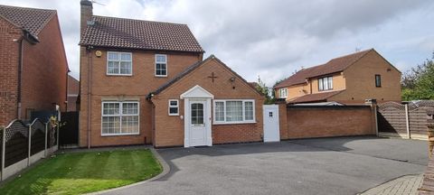 Meadowsweet Road, Hamilton, Leicester LE5, 4 bed detached house for ...