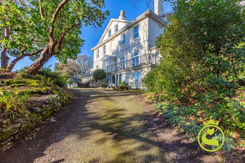 Views, Views, Views! Courtenay Road, Ashley Cross, Poole BH14, 2 bed ...