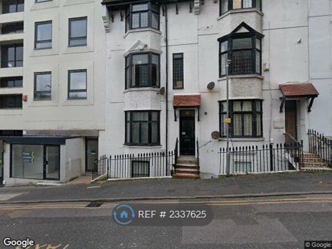 2 bed terraced house to rent in Queen Square, Brighton BN1, £1,390 pcm ...