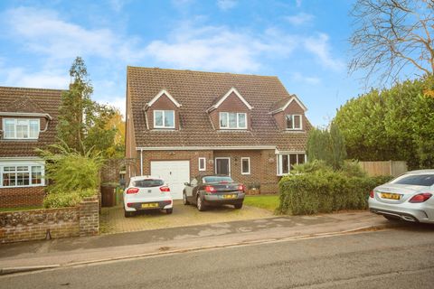Cranbrook Drive, Sittingbourne, Kent ME10, 4 bed detached house for ...