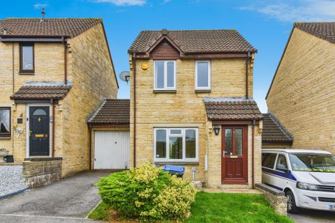 Rumble Dene, Pewsham, Chippenham SN15, 2 bed link detached house for ...