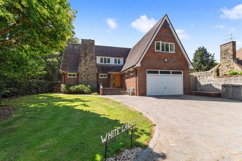 Fernhurst Drive, Goring-By-Sea, Worthing BN12, 4 bed detached house for ...