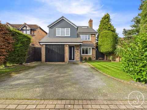 5 bed detached house for sale in Wike Ridge Avenue, Leeds LS17, £ ...