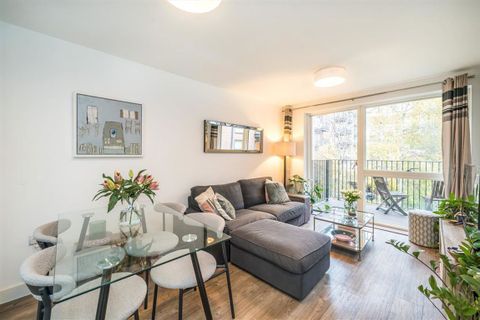 Milles Square, Brixton SW9, 2 bed flat for sale, £550,000 - Zoopla