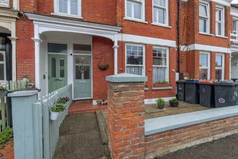 Gosfield Road, Herne Bay CT6, 2 bed flat for sale, £245,000 - Zoopla