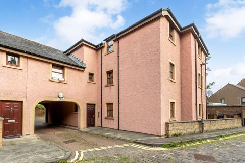 16/1 Hopefield Terrace, Leith EH6, 2 bed flat for sale, £200,000 - Zoopla