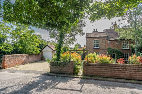 4 bed semi-detached house for sale in Rectory Road, Coltishall, Norwich ...