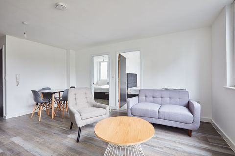 88-92 Talbot Road, Old Trafford, Manchester M16, 2 bed flat to rent, £ ...