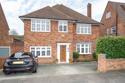 4 bed detached house for sale in Long Lodge Drive, Walton-On-Thames ...