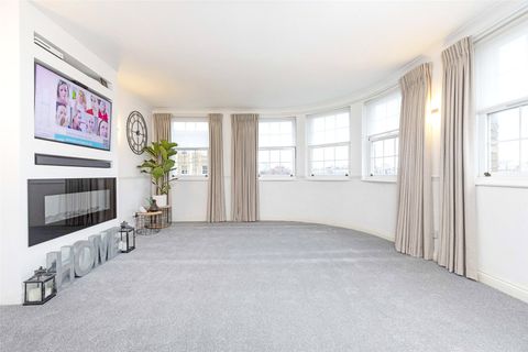 2 bed flat for sale in Edward Square, London SE16, £585,000 - Zoopla