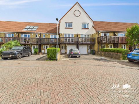 Tintagel Way, Port Solent PO6, 3 bed terraced house for sale, £386,000 ...
