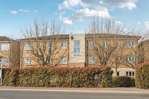 2 bed flat for sale in Lower Feltham, Hounslow TW13, £260,000 - Zoopla