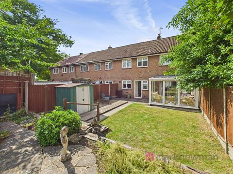 Quarry Spring, Harlow CM20, 4 bed terraced house for sale, £345,000 ...