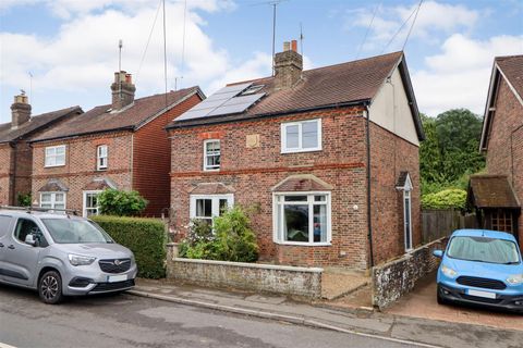 Faygate Lane, Faygate, Horsham RH12, 2 bed semi-detached house for sale ...