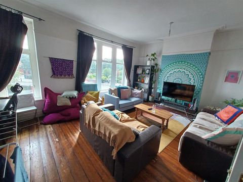 3 bed flat to rent in Waterloo Gardens, Cardiff CF23, £1,800 pcm - Zoopla