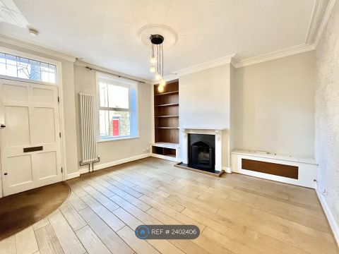 3 bed terraced house to rent in Bright Street, Leeds LS28, £1,200 pcm ...