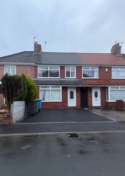 2 bed terraced house to rent in Fife Avenue, Oldham OL9, £900 pcm - Zoopla