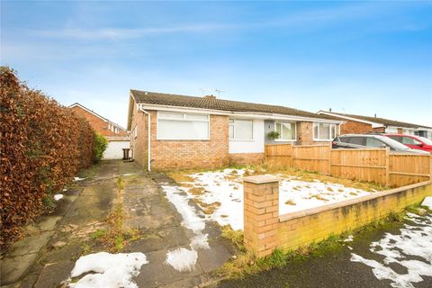 2 bed bungalow for sale in Daleside, Buckley, Flintshire CH7, £160,000 ...
