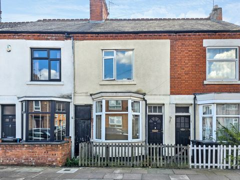 2 bed terraced house for sale in Lothair Road, Leicester ...