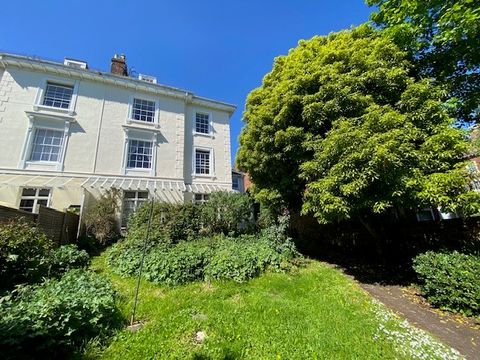 New North Road, Exeter EX4, 3 bed flat to rent, £1,200 pcm - Zoopla