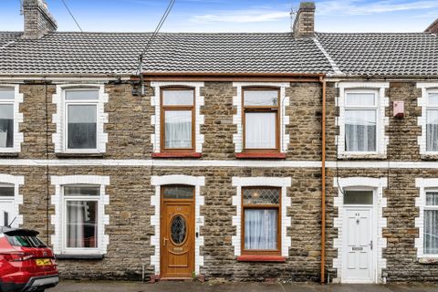 Pendrill Street, Neath SA11, 3 bed property to rent, £850 pcm - Zoopla