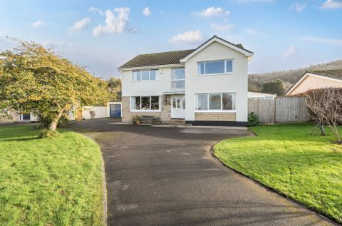 Karen Close, Backwell BS48, 4 bed detached house for sale, £925,000 ...