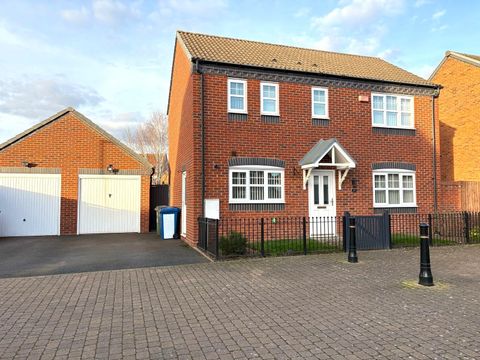 3 bed detached house to rent in Cupronickel Way, Wilnecote, Tamworth ...