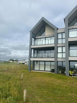Rest Bay, Porthcawl CF36, 3 bed flat for sale, £895,000 - Zoopla