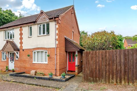 Fielden Row, Harley Warren, Worcester WR4, 2 bed semi-detached house to ...