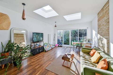 Meerbrook Road, Kidbrooke, London SE3, 3 bed property for sale, £ ...