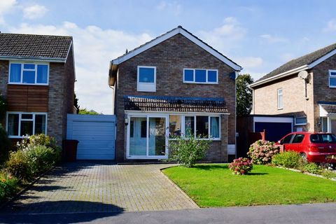 3 bed link detached house for sale in Ash Close, Kidlington OX5, £ ...