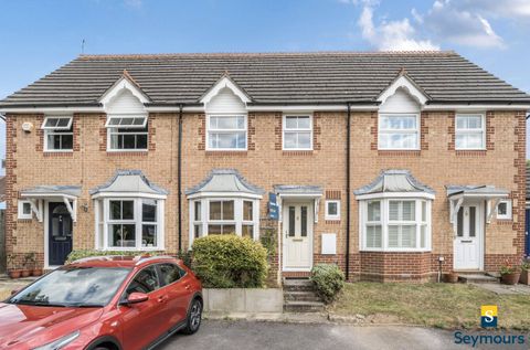 Guildford, Surrey GU3, 3 bed terraced house for sale, £425,000 - Zoopla