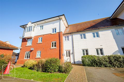 2 bed flat to rent in Oxton Close, Rowhedge, Colchester, Essex CO5, £ ...