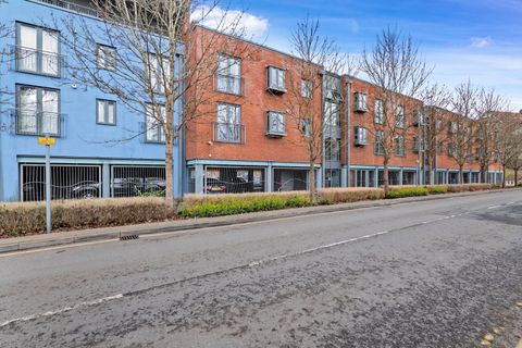 2 bed flat for sale in Apartment 25, Medina House, Diglis Dock Road ...