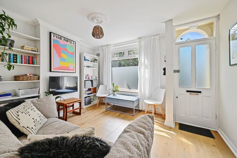 Carberry Road, Crystal Palace, London SE19, 2 bed end terrace house for ...