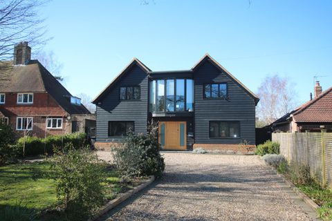 4 bed detached house for sale in School Lane, Fetcham KT22, £1,395,000 ...
