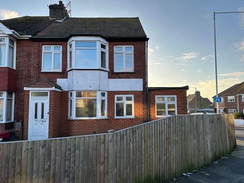 4 bed detached house to rent in Margate Road, Ramsgate, Kent CT12, £ ...