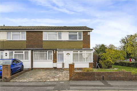 Derry Downs, Orpington, Kent BR5, 4 bed semi-detached house for sale, £ ...