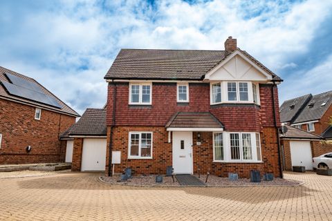 Spindle Close, Andover SP11, 4 bed detached house for sale, £499,950 ...
