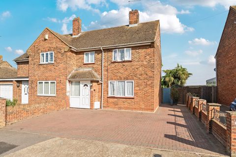 Shepherds Way, Lower Stoke, Rochester ME3, 3 bed semi-detached house ...