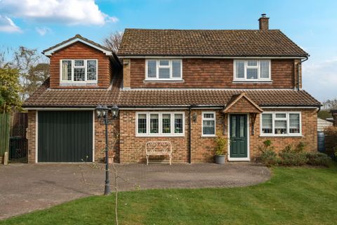 Elmleigh, Midhurst GU29, 4 bed detached house for sale, £850,000 - Zoopla