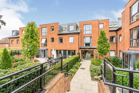 Turner House, St. Margarets Way, Midhurst GU29, 2 bed flat for sale, £ ...