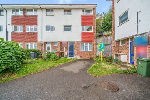 Guildford Park Avenue, Guildford GU2, 4 bed end terrace house for sale ...
