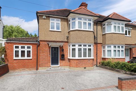 4 bed semi-detached house for sale in North View, Pinner HA5, £795,000 ...