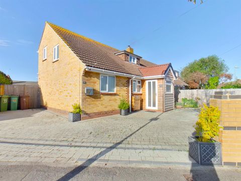 4 bed semi-detached house for sale in Mancroft Avenue, Stubbington ...