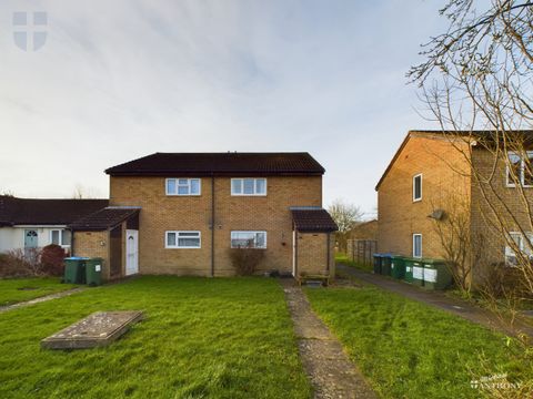 1 bed maisonette to rent in Bowmont Drive, Aylesbury, Buckinghamshire ...