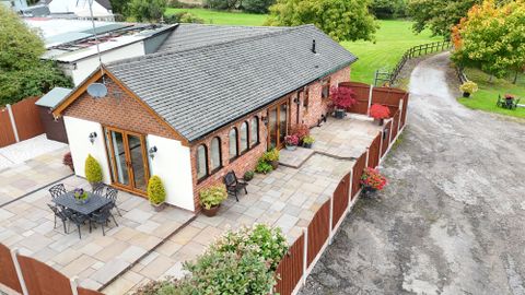 Consall, Wetley Rocks ST9, 2 bed barn conversion for sale, £950,000 ...