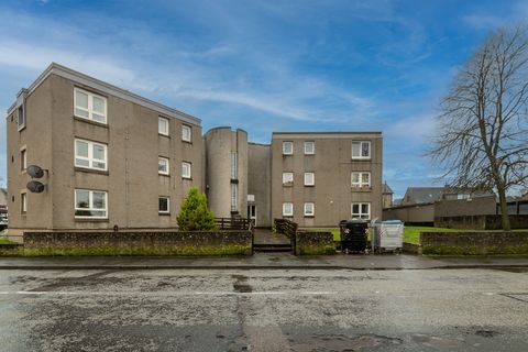 Sluie Drive, Aberdeen AB21, 3 bed flat for sale, £65,000 - Zoopla