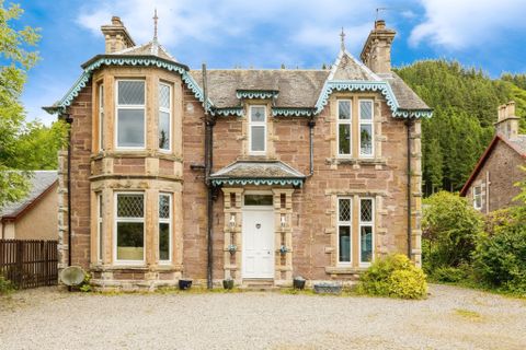 7 bed detached house for sale in Leny Road, Callander FK17, £550,000 ...